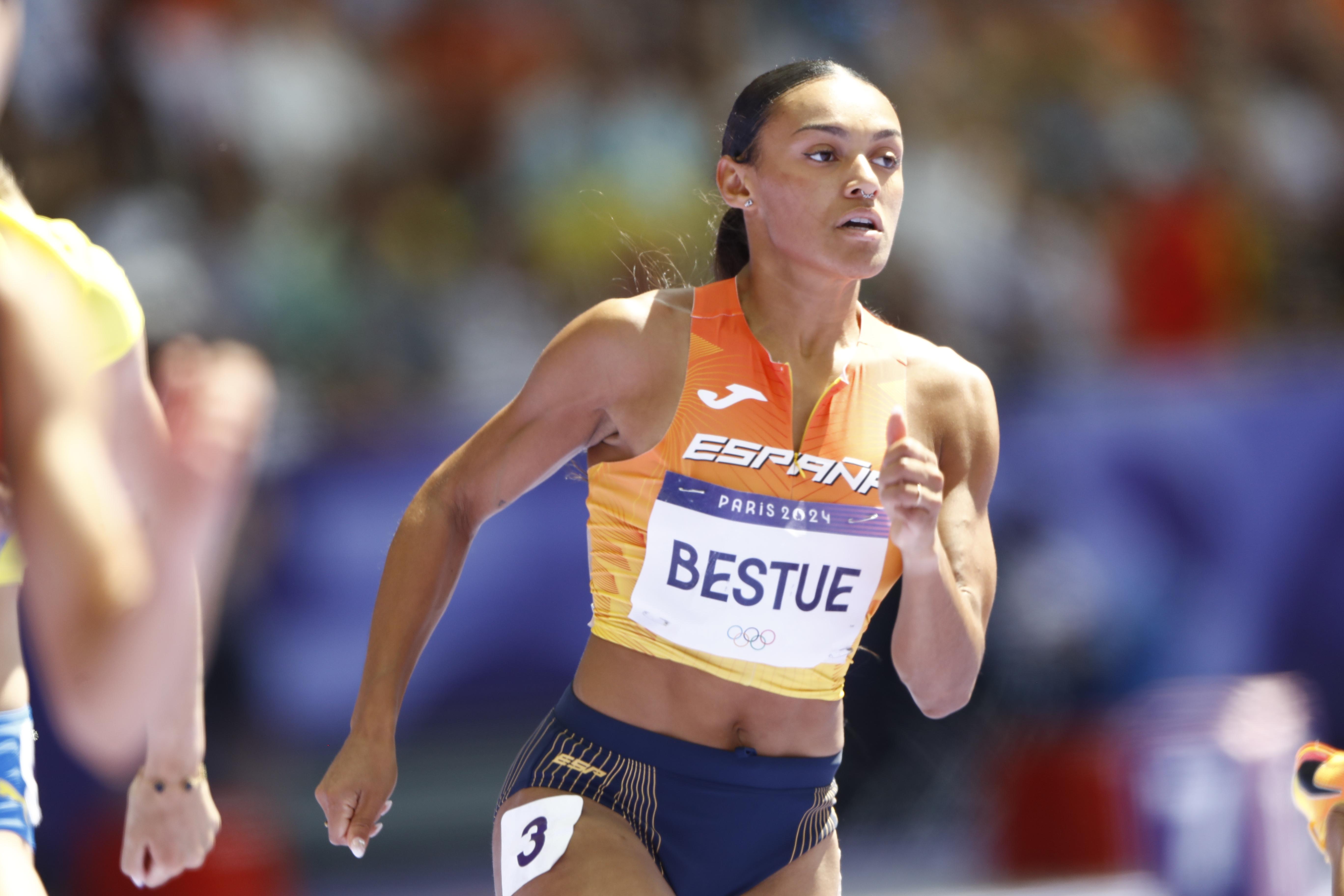 Jaël-Sakura Bestué finaliza su competición de los 200 metros