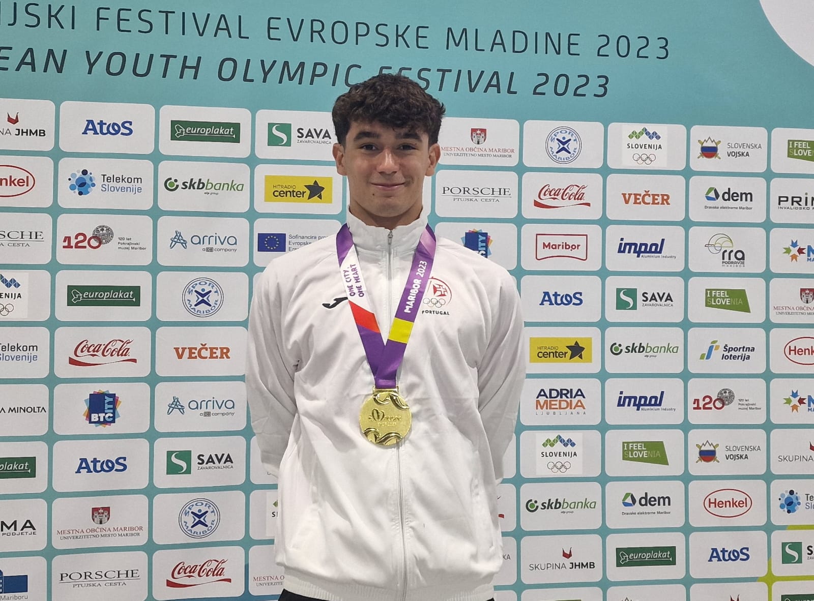 É de ouro! Equipa Portugal conquista a primeira medalha em Maribor ...